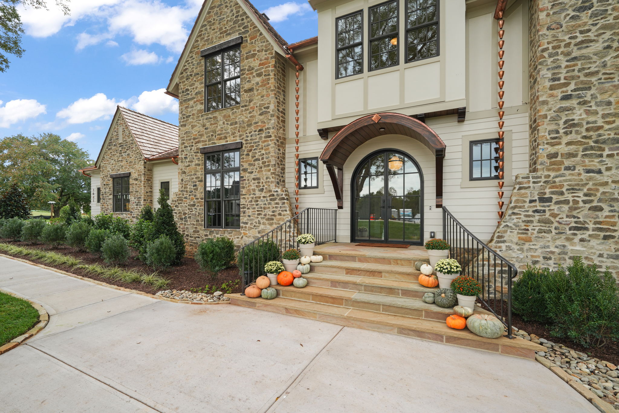 Gallery - Exteriors | Grand Highland Estates